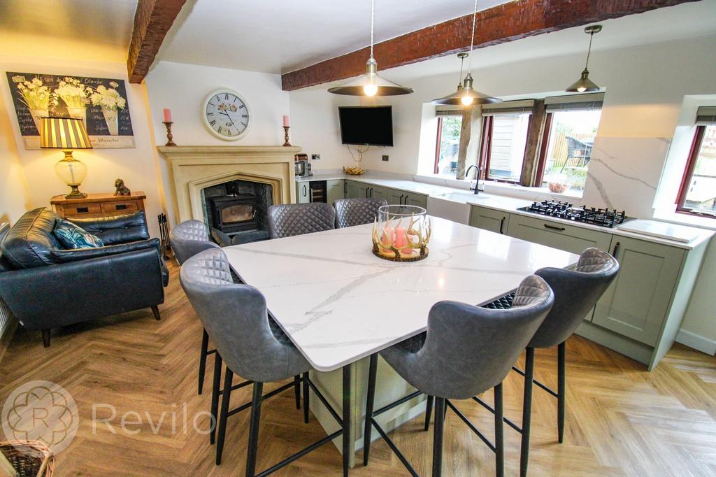 Syke Road, Rochdale, OL12 3 bed cottage - £275,000