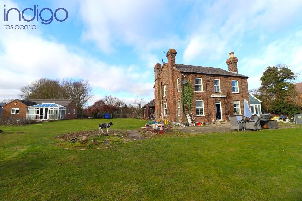 Thorngreen Farm, Thorn, Dunstable, LU5 6JH 6 bed detached house for ...