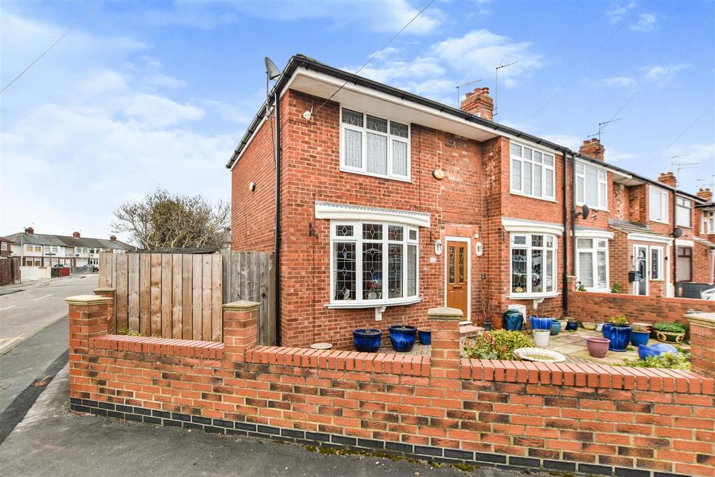 Westlands Road, Hull 3 bed end of terrace house - £185,000