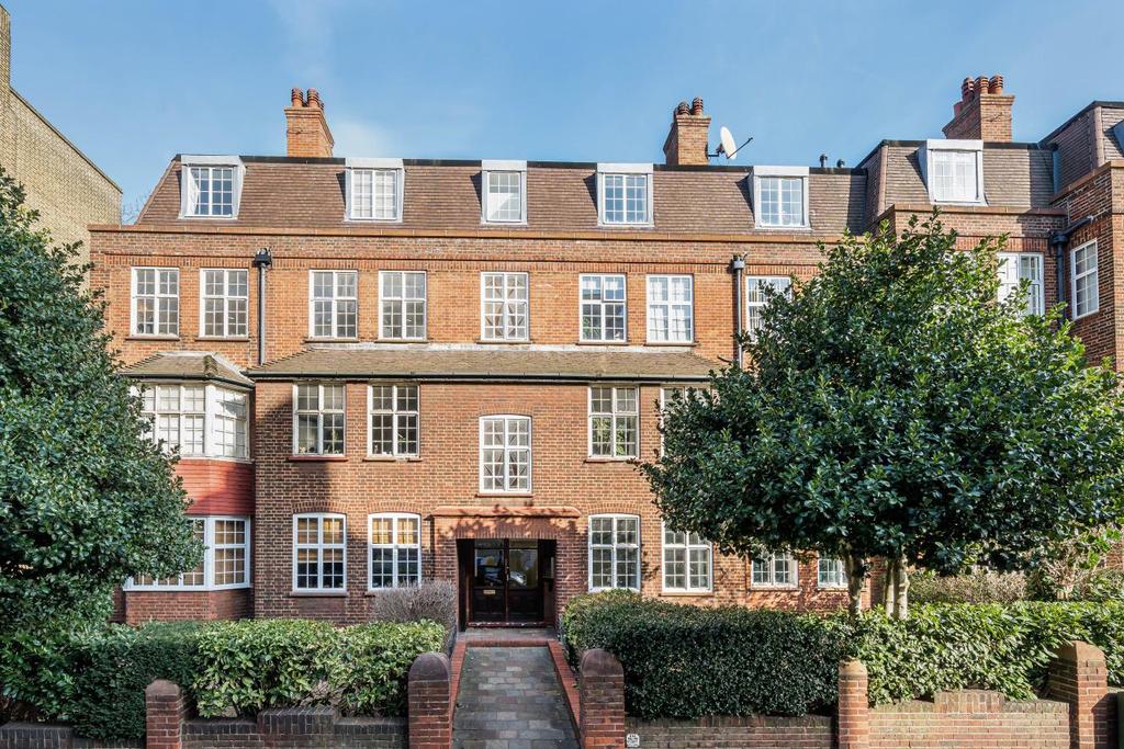 Leigham Avenue, Streatham 2 bed flat - £410,000