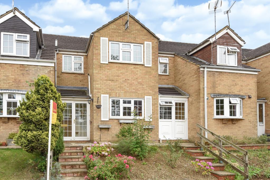 Chipping Norton, Oxfordshire, OX7 3 bed terraced house - £325,000