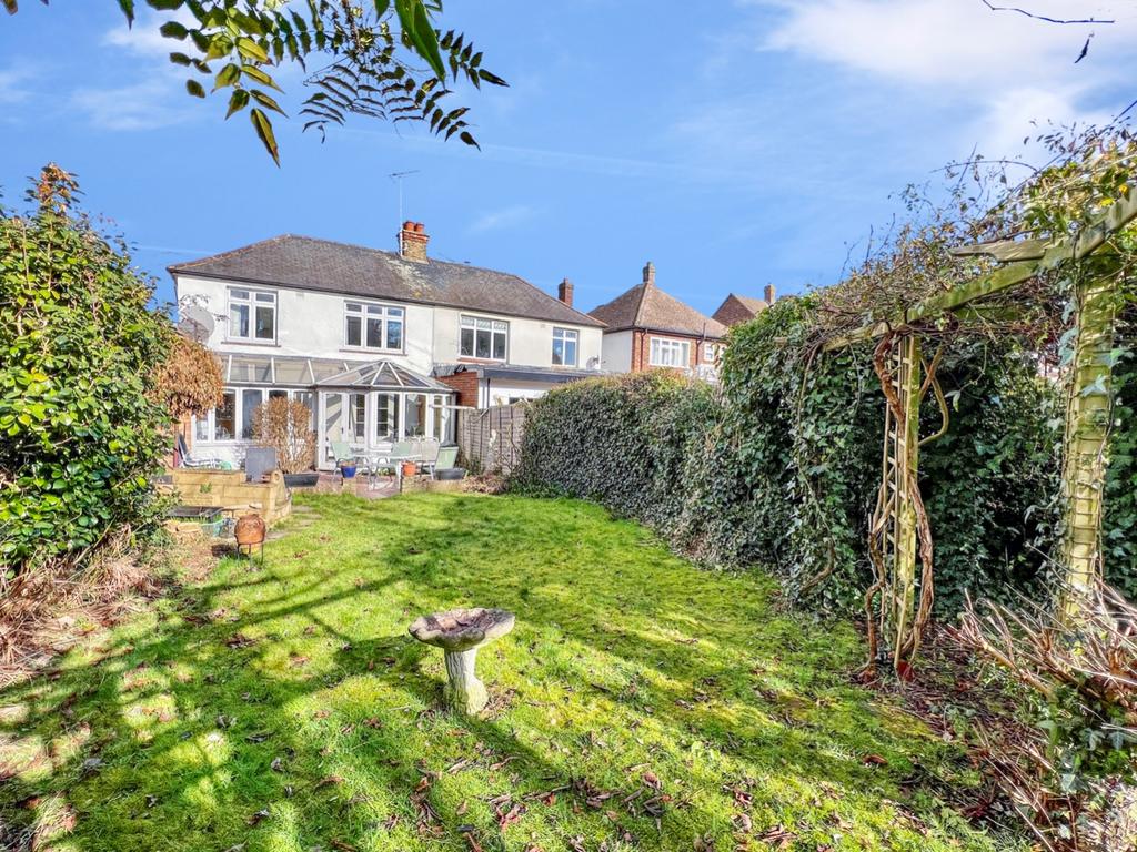 Parrock Avenue, Gravesend, Kent, DA12 4 bed semi-detached house for ...