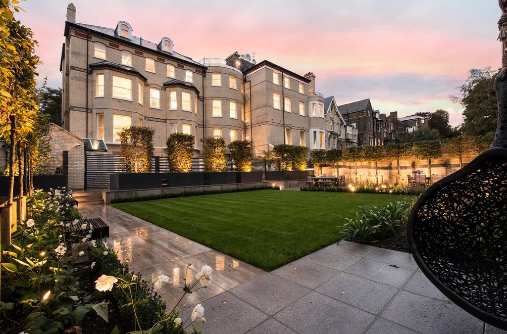 Arkwright Road, London, NW3 4 bed apartment - £11,245 pcm (£2,595 pw)