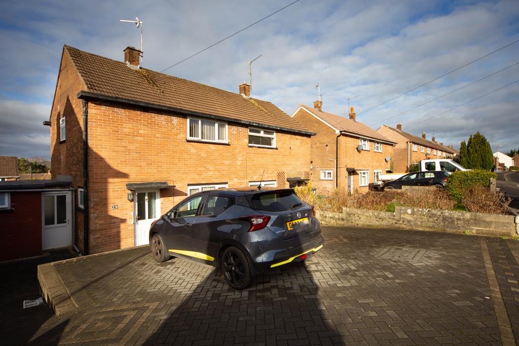 Bideford Road, Llanrumney, Cardiff, CF3 2 bed semi-detached house - £ ...