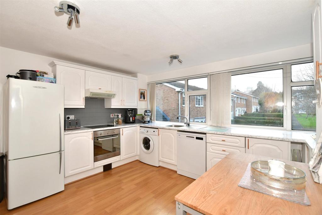 Clement Court, Maidstone, Kent 2 bed maisonette - £250,000