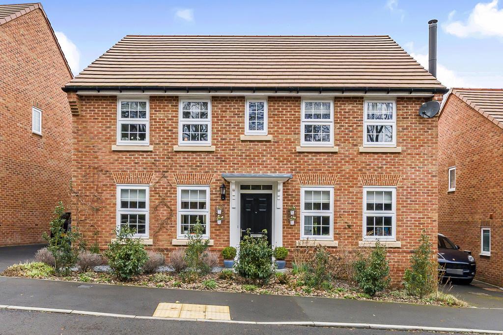 Newbury, Berkshire, RG14 4 bed detached house - £800,000