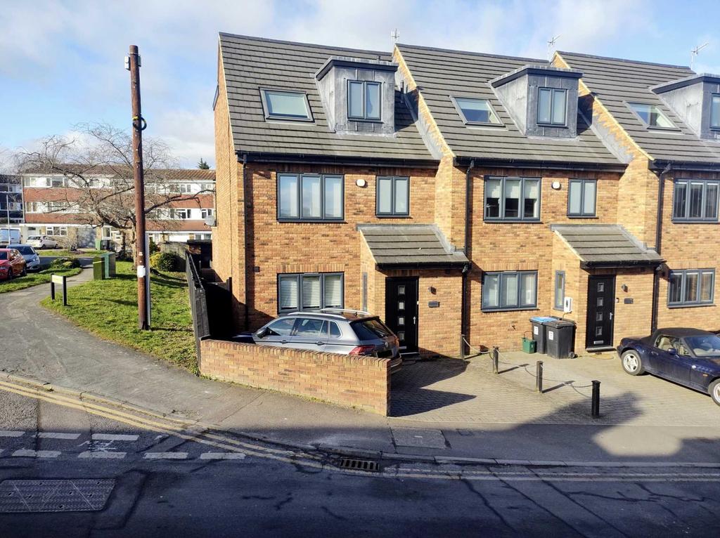 Roughdown Road, Boxmoor 4 bed house for sale - £600,000