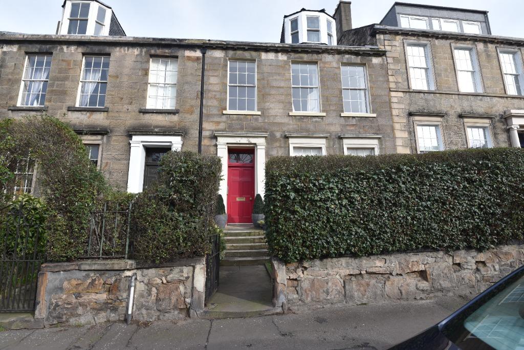 Pilrig Street, Edinburgh, EH6 2 bed flat to rent - £1,650 pcm (£381 pw)