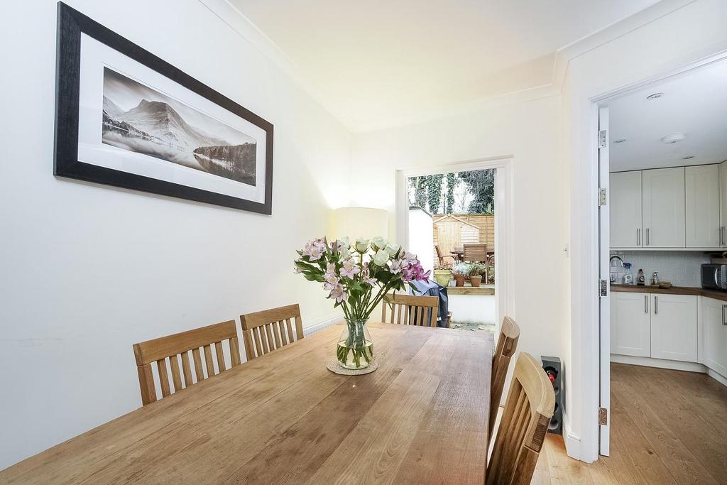 Latchmere Road, Battersea 2 bed terraced house for sale - £665,000