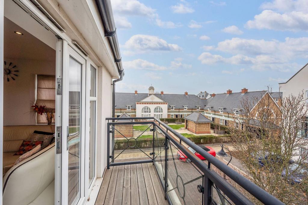 Bader Way, Roehampton, London, SW15 2 bed flat - £2,300 pcm (£531 pw)