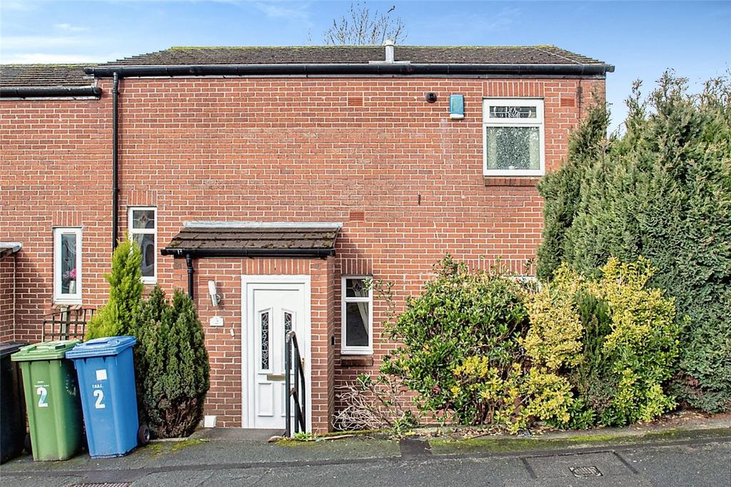 Heyrod Street, Carrbrook... 3 bed end of terrace house - £130,000