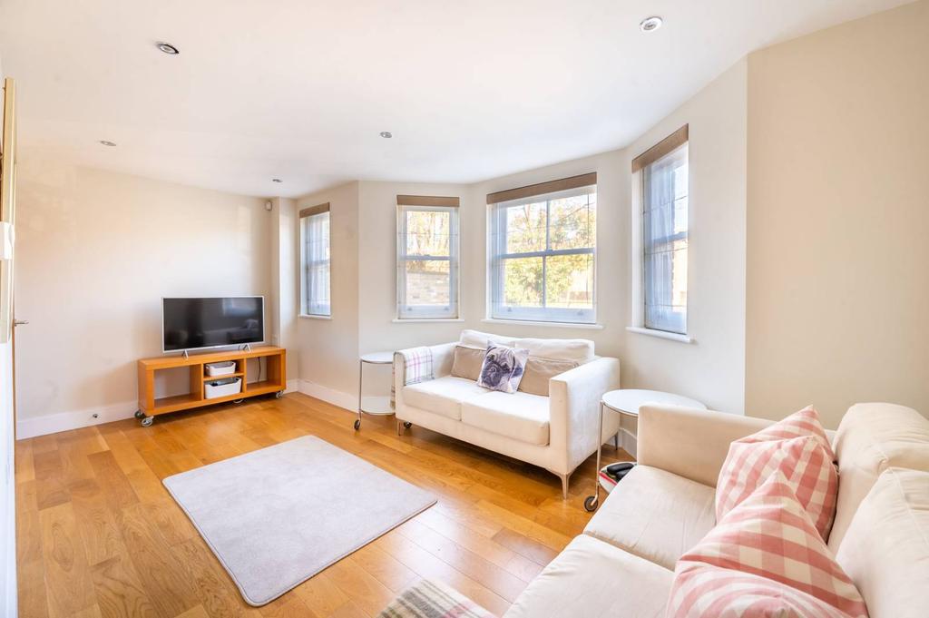 St Johns Avenue, Putney, London, SW15 2 bed semi-detached house - £ ...