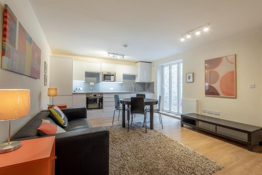 Belsize Road, London, NW6 2 bed flat - £2,925 pcm (£675 pw)