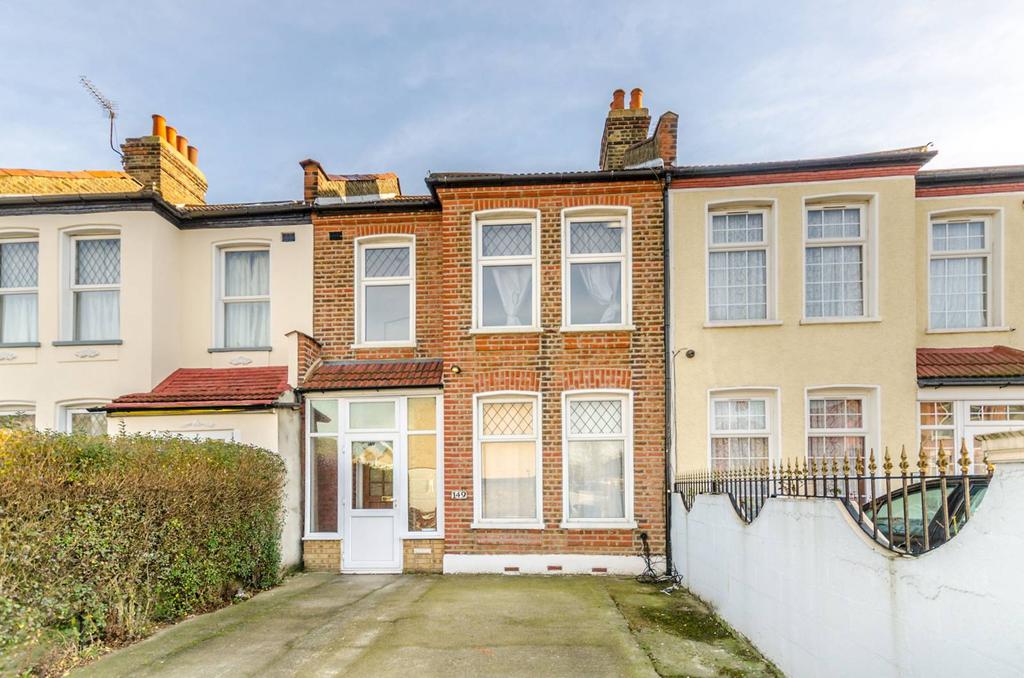 Torridon Road, Catford, London, SE6 3 bed house - £1,900 pcm (£438 pw)