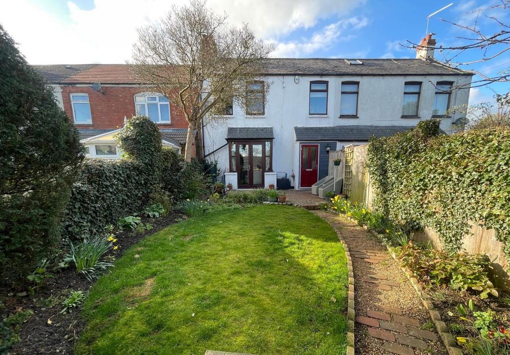 High Street, Wootton, Northampton NN4 2 bed cottage - £269,995