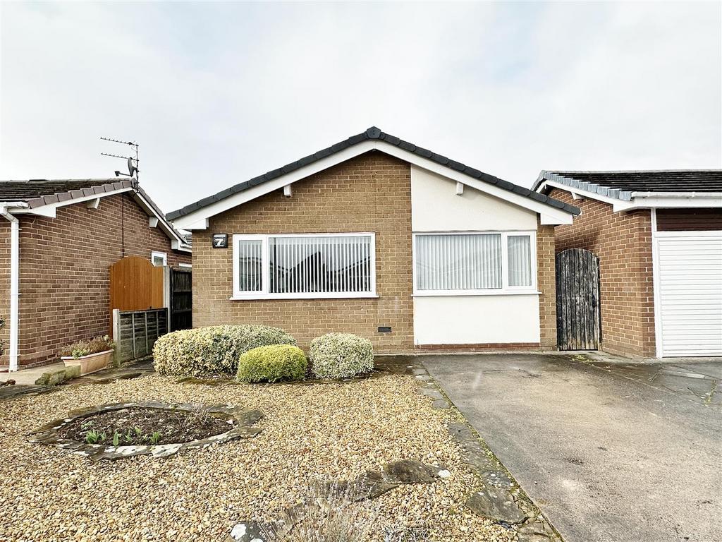 Long Acre Place, Lytham 3 bed detached bungalow - £357,500