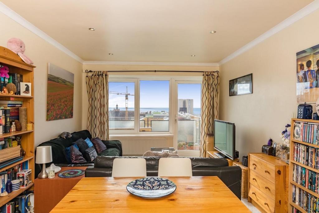 College Terrace, Brighton 2 bed apartment - £325,000
