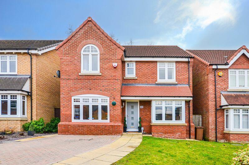 Lordswood Grange, Pudsey, LS28 8FA 4 bed detached house - £475,000