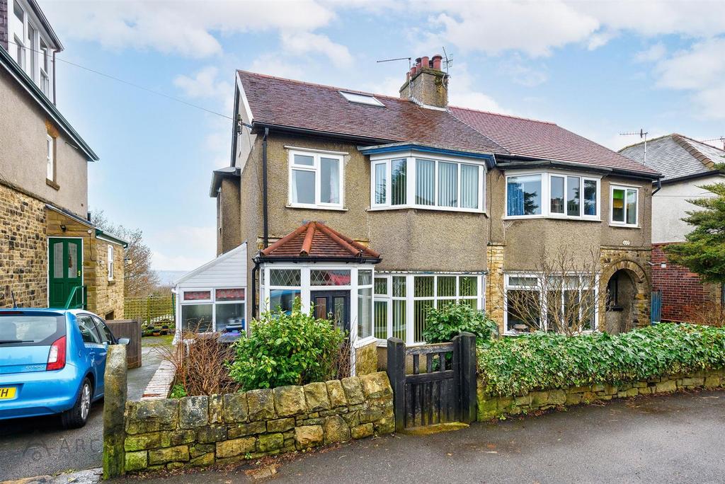 Watt Lane, Crosspool, Sheffield 4 bed semi-detached house - £450,000