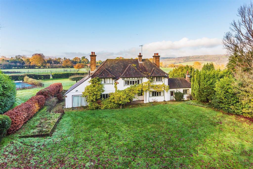 Burrows Lane, Gomshall, Guildford 6 bed detached house - £2,500,000