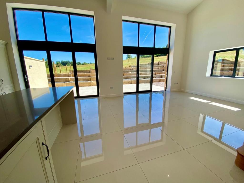 Taits Hill Stinchcombe Dursley 4 Bed Barn Conversion £2 100 Pcm