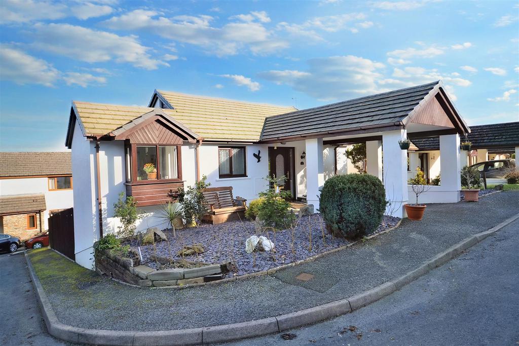 Pen Y Bryn, Begelly, Kilgetty 3 bed detached house - £340,000