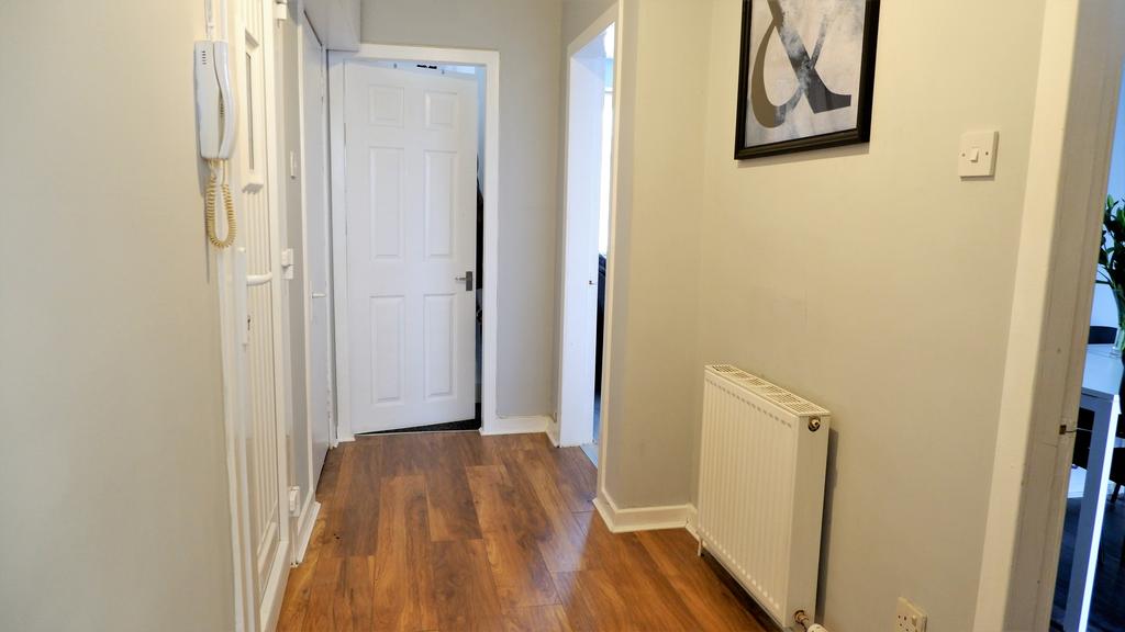 Kerr Street, Barrhead G78 1 bed flat - £59,950