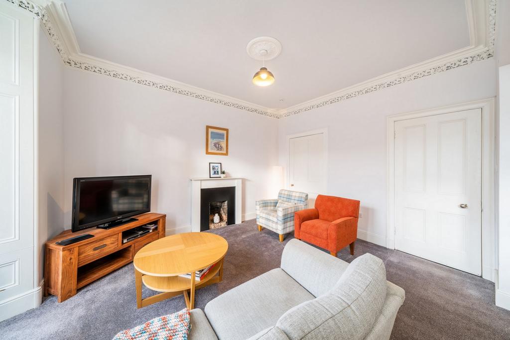Crossgate, Cupar, KY15 3 bed flat - £130,000