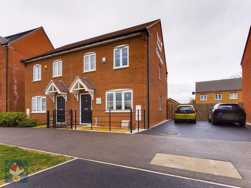 Harrier Way, Hunts Grove, Hardwicke 3 bed semi-detached house for sale ...