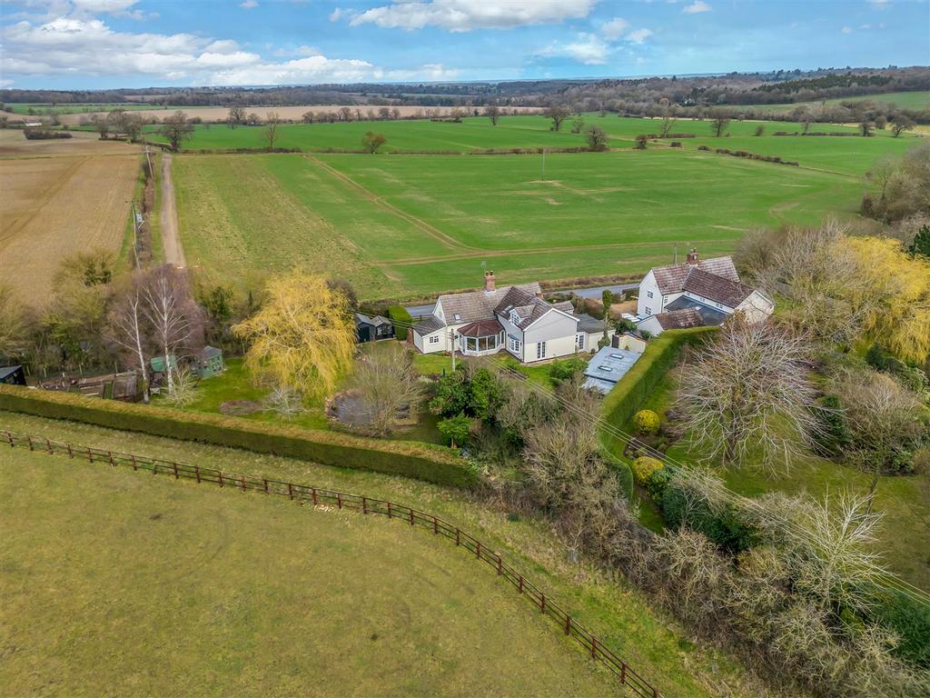 Old Post Office Road, Chevington 4 bed detached house - £695,000