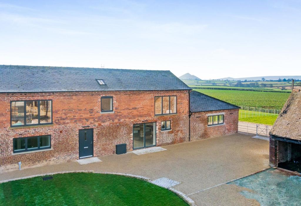 Castle Barns, Acton Burnell, Shrewsbury, Shropshire 4 bed barn ...