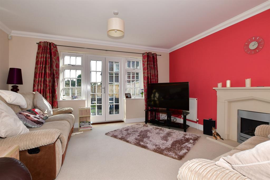 Chapman Fields, Cliffsend, Ramsgate... 4 bed detached house for sale ...