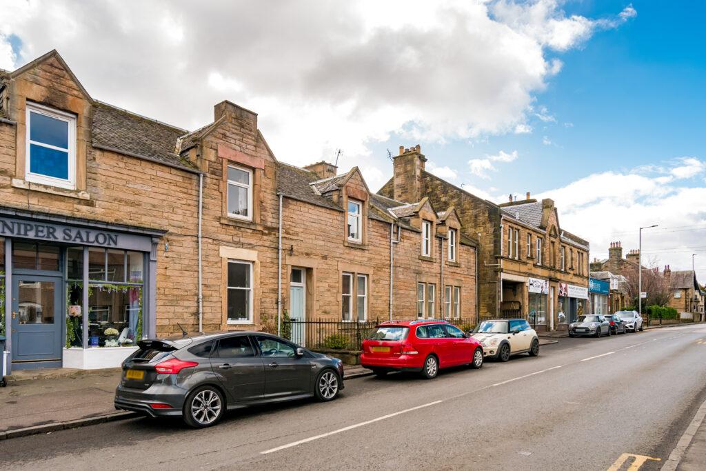 581A Lanark Road, Juniper Green, EH14... 2 bed flat - £220,000