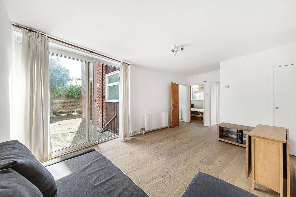 Wixs Lane, Battersea, London, SW4 1 bed flat - £1,842 pcm (£425 pw)