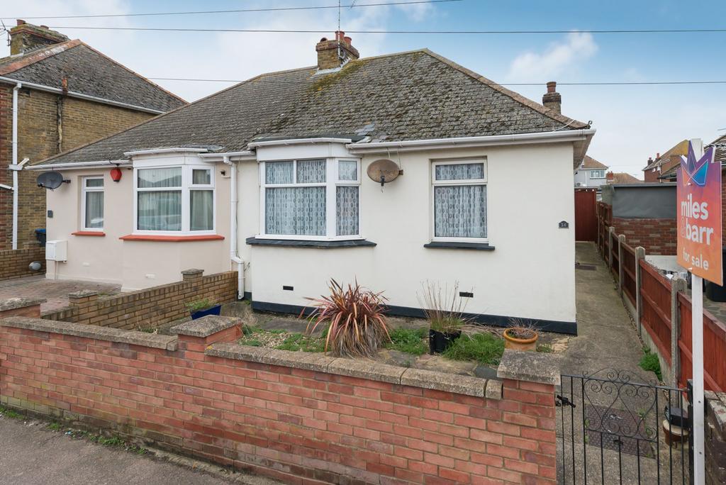 Kings Avenue, Ramsgate, CT12 2 bed semi-detached bungalow - £237,500