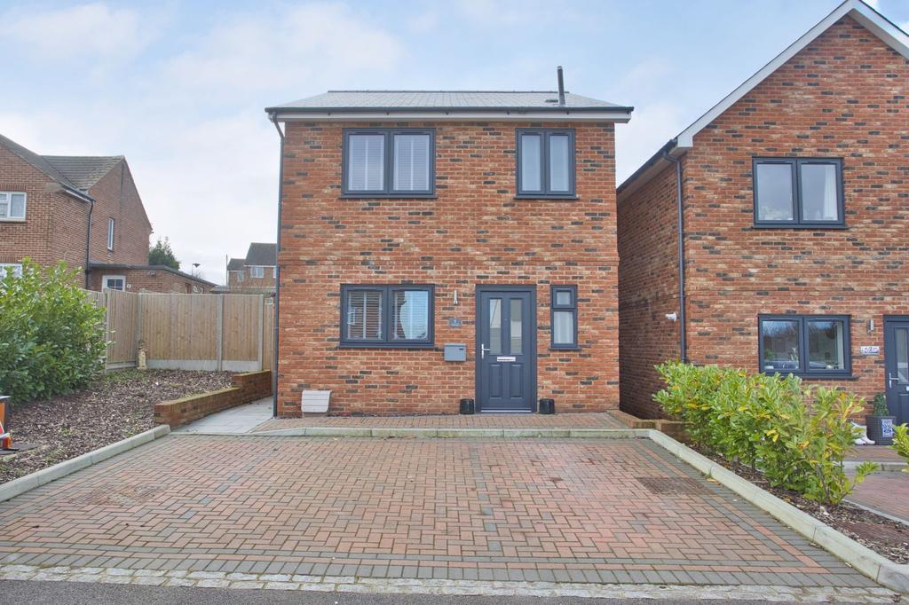 Adelaide Road, Eythorne, CT15 3 bed detached house for sale - £400,000