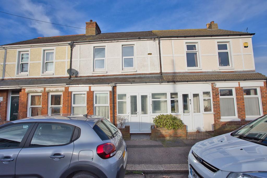 Geraldine Road, Folkestone, CT19 2 bed terraced house - £240,000