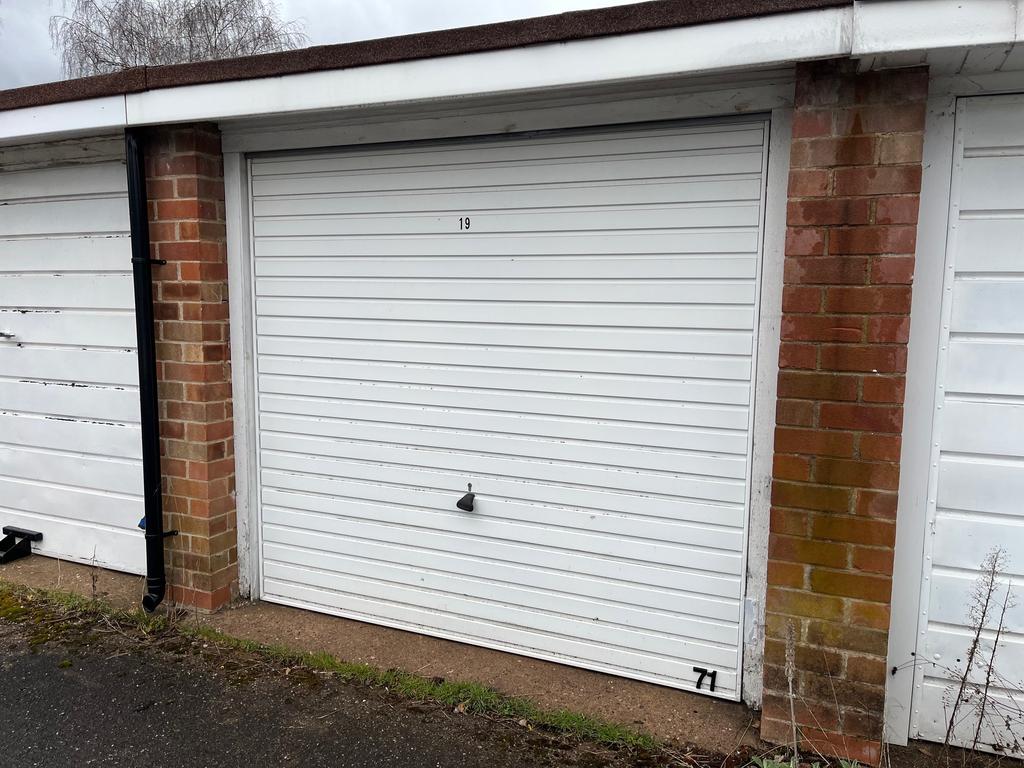 Wilkinson Close Garage - £75 pcm (£17 pw)