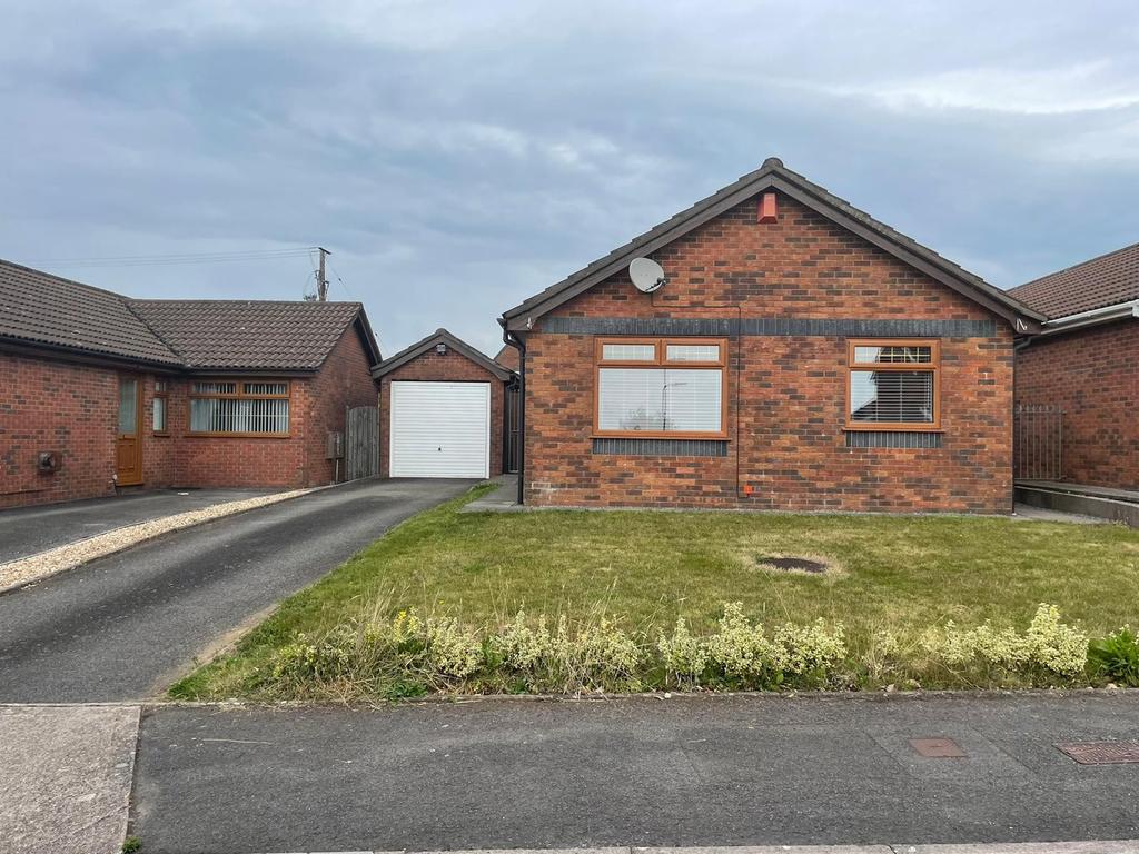 Crymlyn Parc, Neath, Neath Port... 3 bed detached bungalow - £950 pcm ...