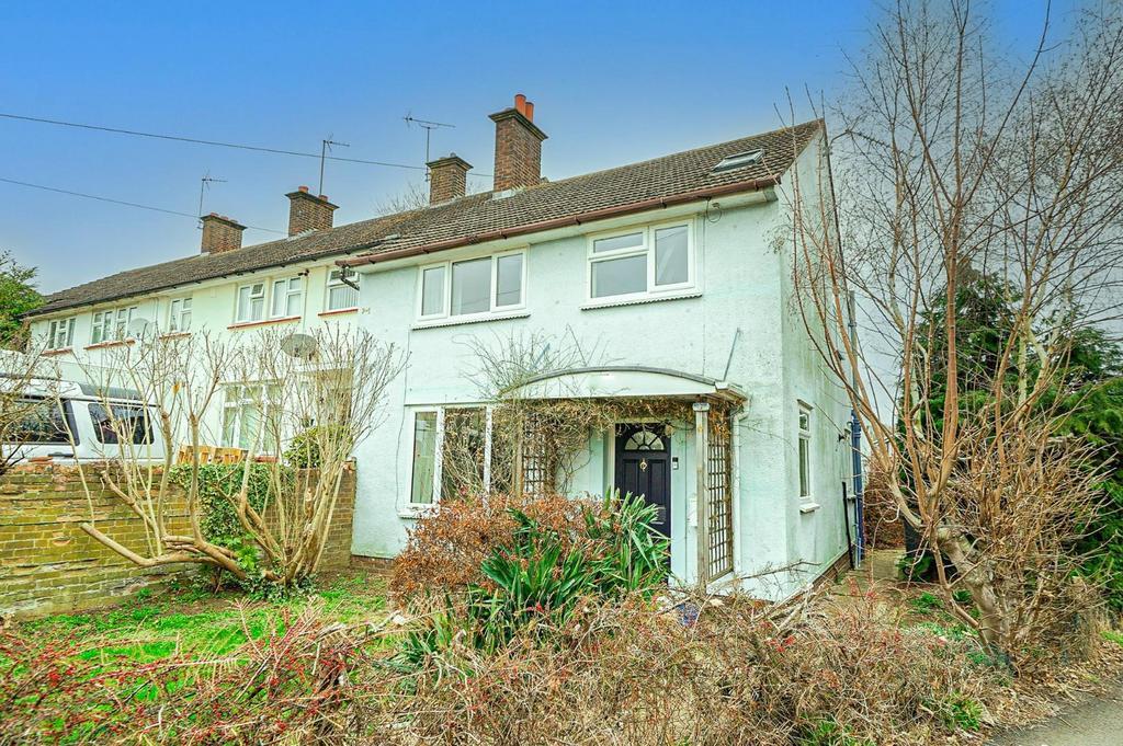 Hawthorn Close, Linslade 3 bed end of terrace house - £400,000