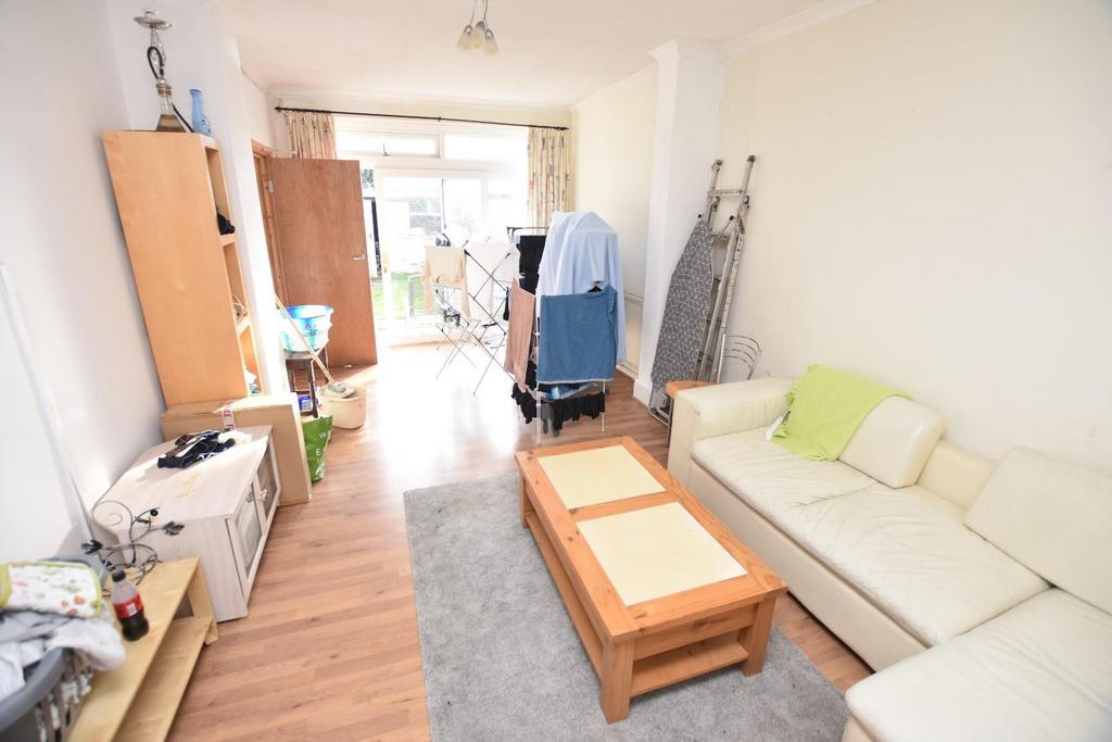 Northolt Road, Harrow, HA2 8JD 3 bed terraced house - £530,000