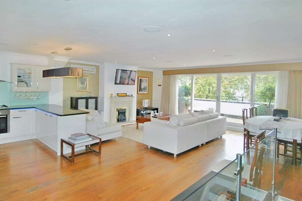 St. Georges Square, London SW1V 3 bed maisonette - £4,550 pcm (£1,050 pw)