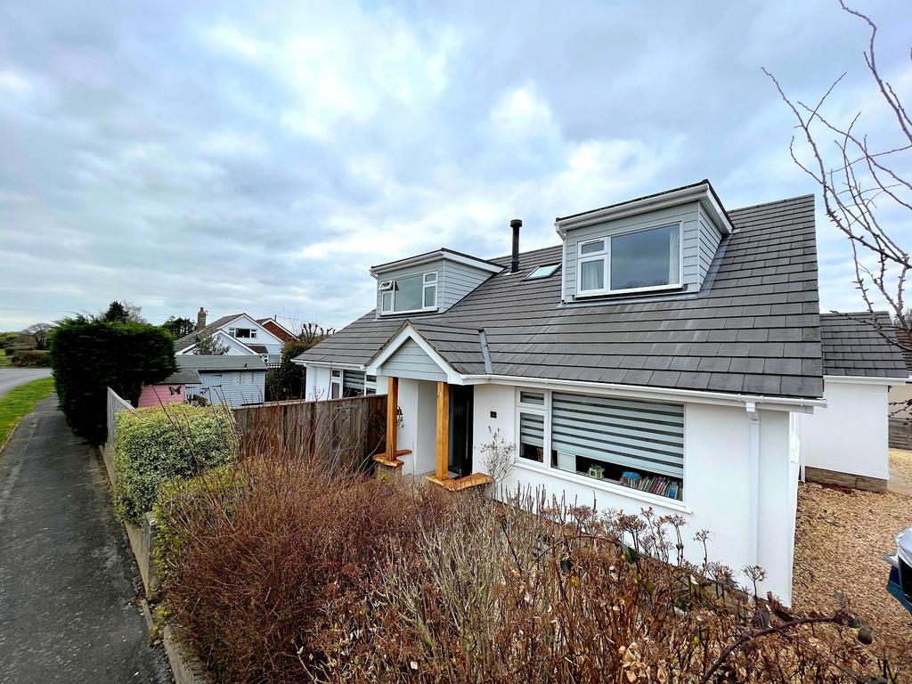 Pegasus Avenue, Hordle, Lymington... 4 bed detached house - £699,950