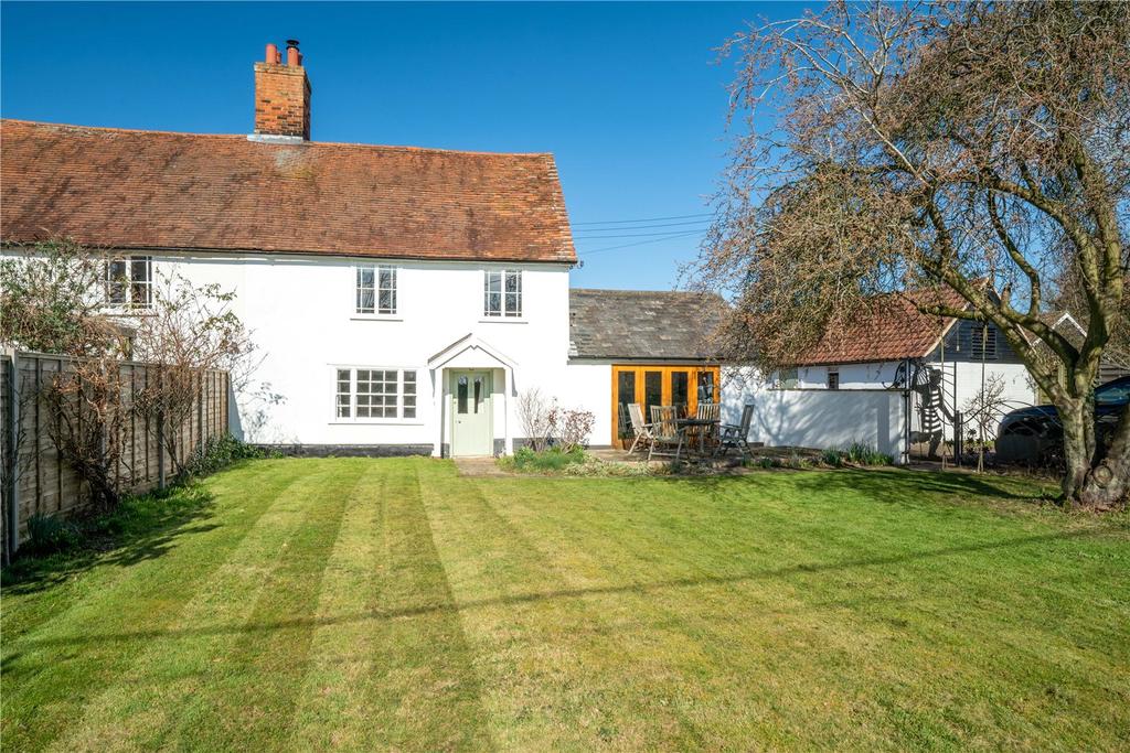 Holbrook Ipswich Suffolk Ip9 4 Bed Semi Detached House £620 000