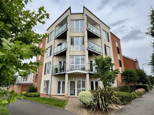 John Hunt Drive, Basingstoke, RG24 2 bed apartment - £950 pcm (£219 pw)