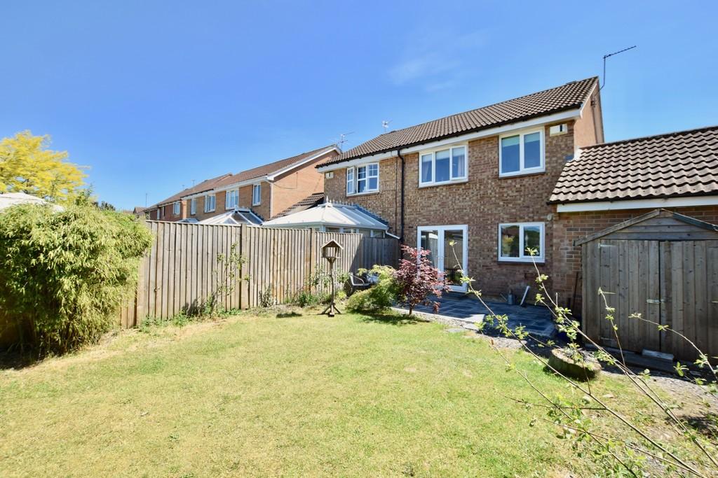 Browning Road, Pocklington 3 bed semi-detached house - £825 pcm (£190 pw)
