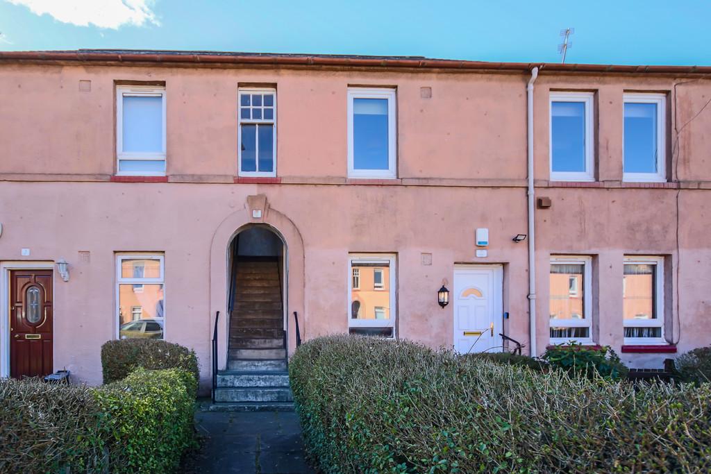 Stenhouse Avenue, Edinburgh, EH11 2 bed flat - £1,150 pcm (£265 pw)