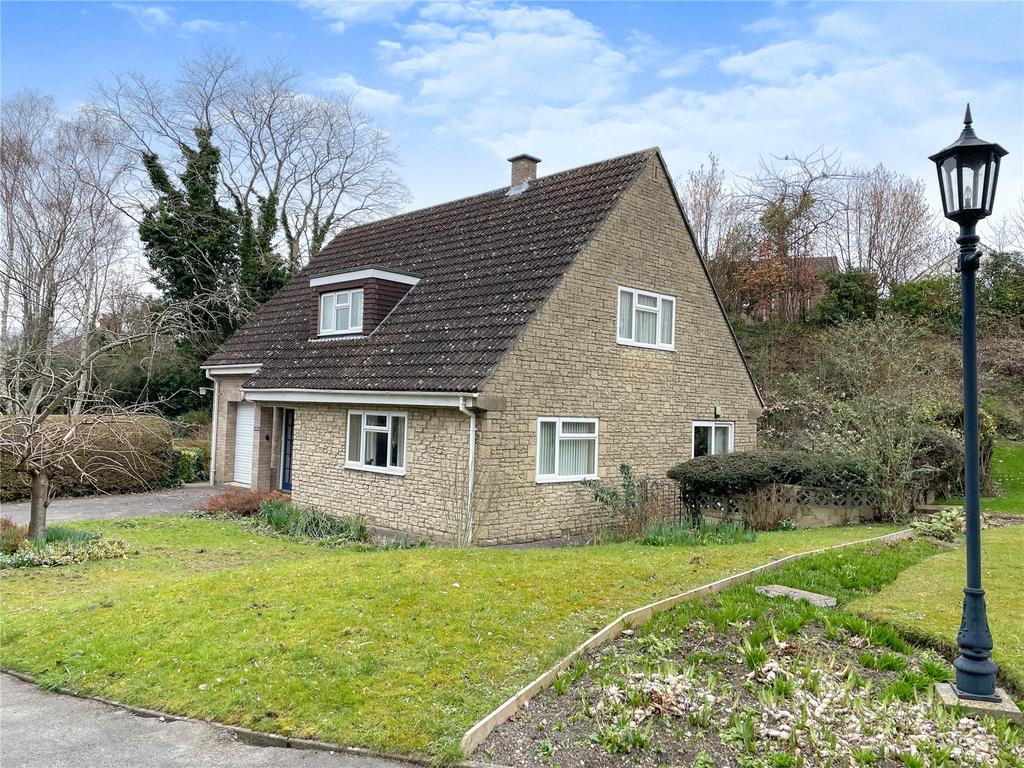 Bratton Road, Westbury 3 bed detached house for sale - £400,000