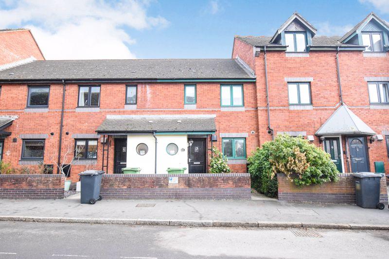 Water Lane, Quayside 3 bed terraced house - £290,000