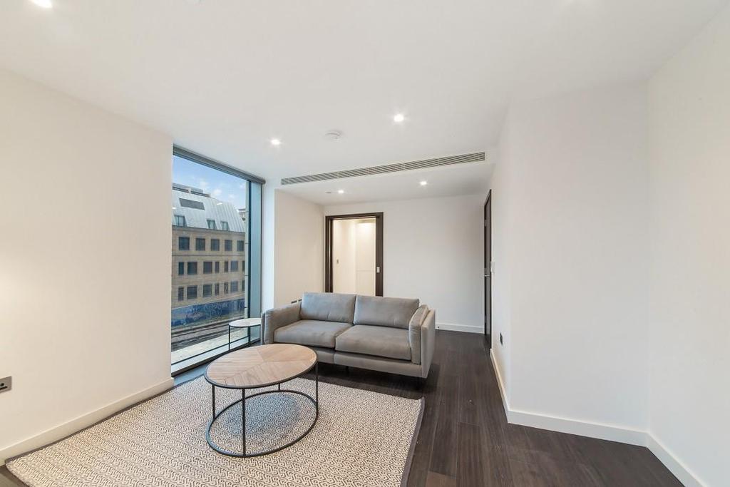 Royal Mint Street, Wapping, London, E1 1 bed flat - £2,513 pcm (£580 pw)